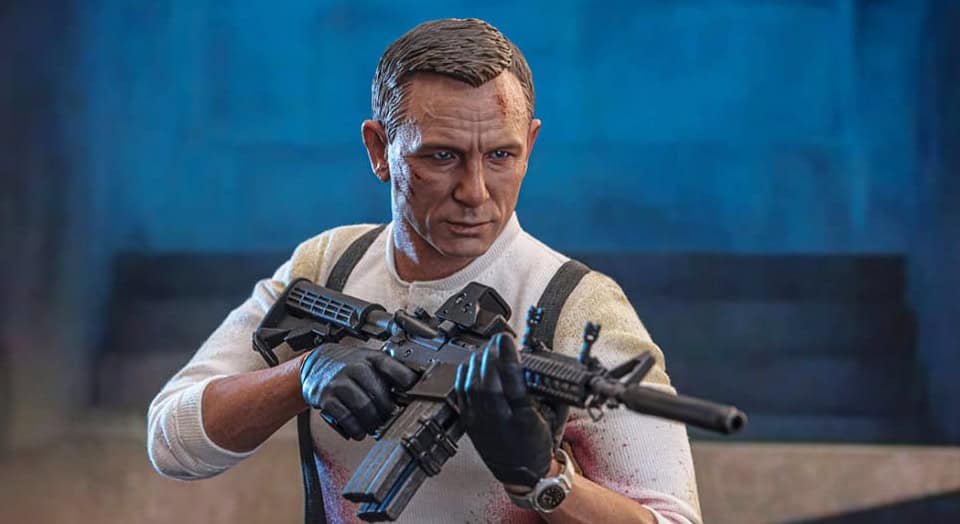 Recreate Daniel Craig's final 007 mission with Hot Toys' James Bond ...