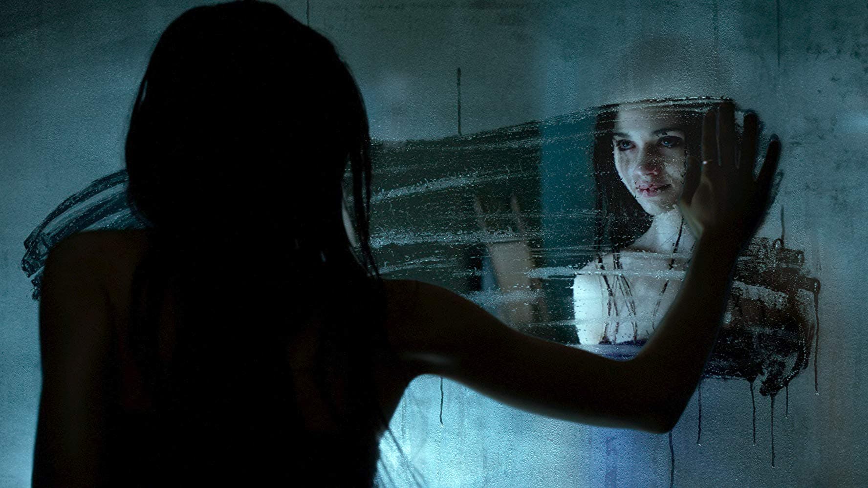 Movie Review - Look Away (2019)