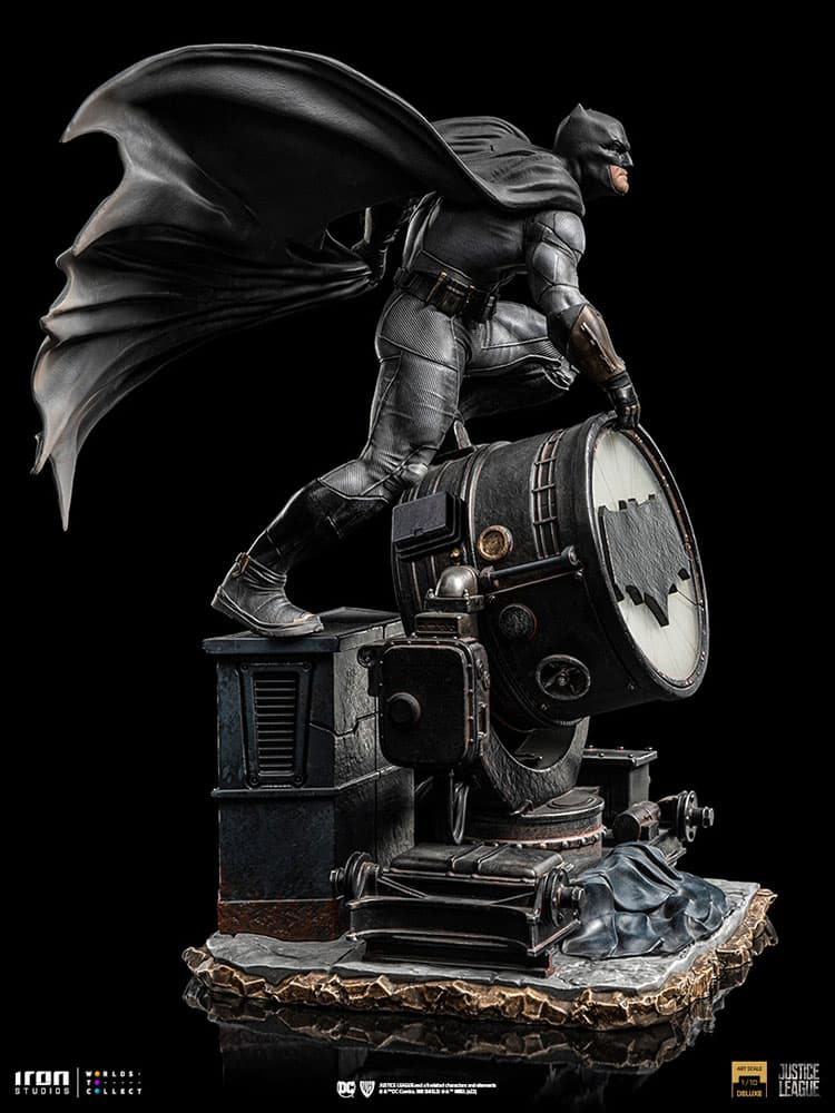 Iron Studios brings Ben Affleck's Batman to life with Zack Snyder's ...