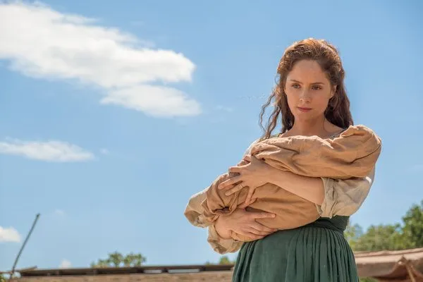 Exclusive Interview: Sophie Rundle, Stuart Martin, Steven Waddington ...