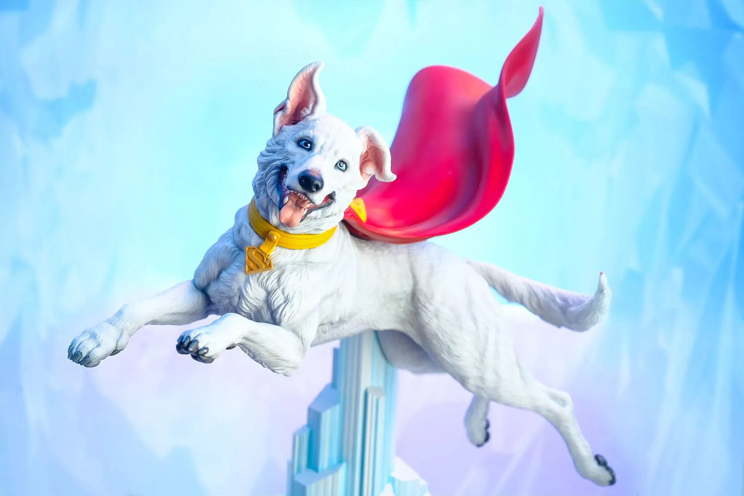 Tweeterhead's Krypto the Superdog collectible statue takes flight